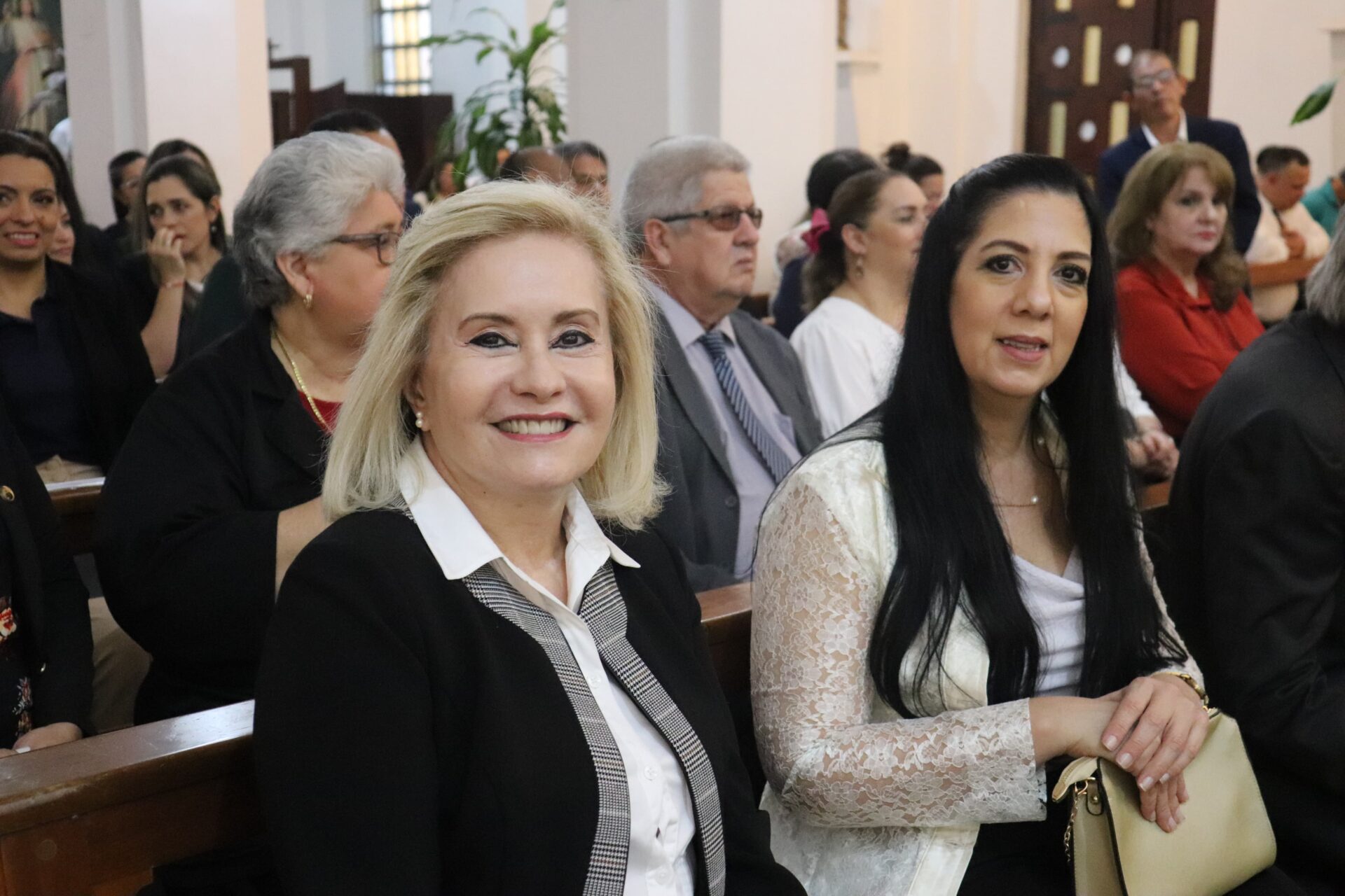 Apertura de la Primera Bienal Católica BIE-CAT 2024 con Santa Misa en ...